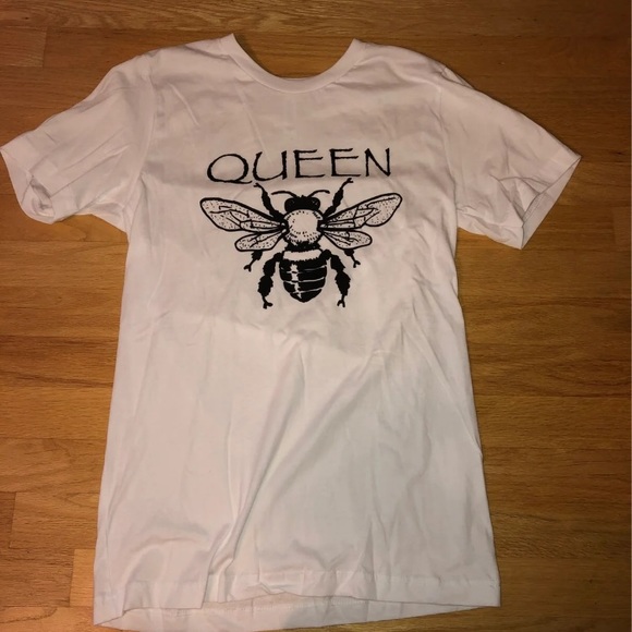 Tops | Queen B Tshirt | Poshmark